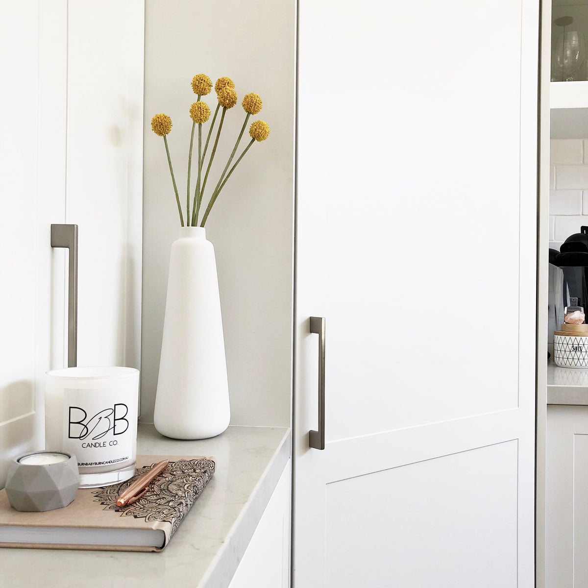 Billy Buttons – Faking Beautiful